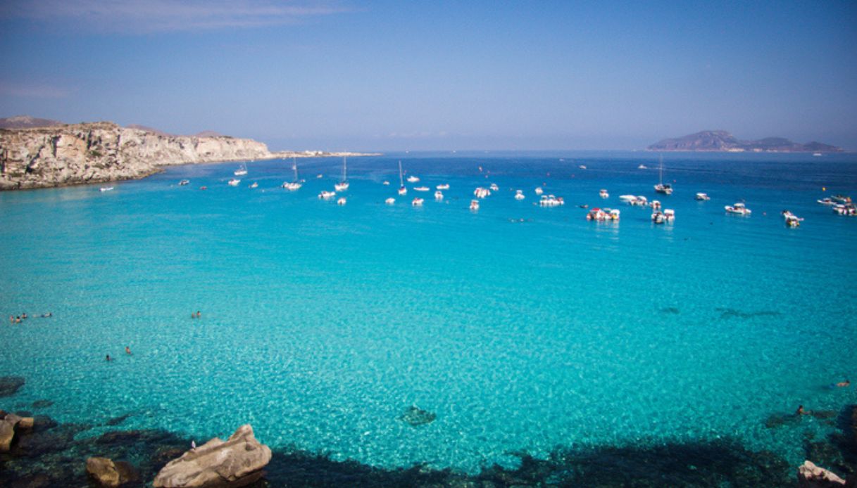 Come raggiungere e cosa vedere a Cala Rossa