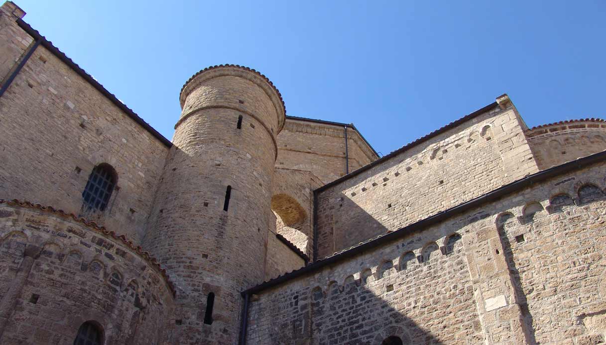 Il borgo della Basilicata dove è custodito il Sacro Graal
