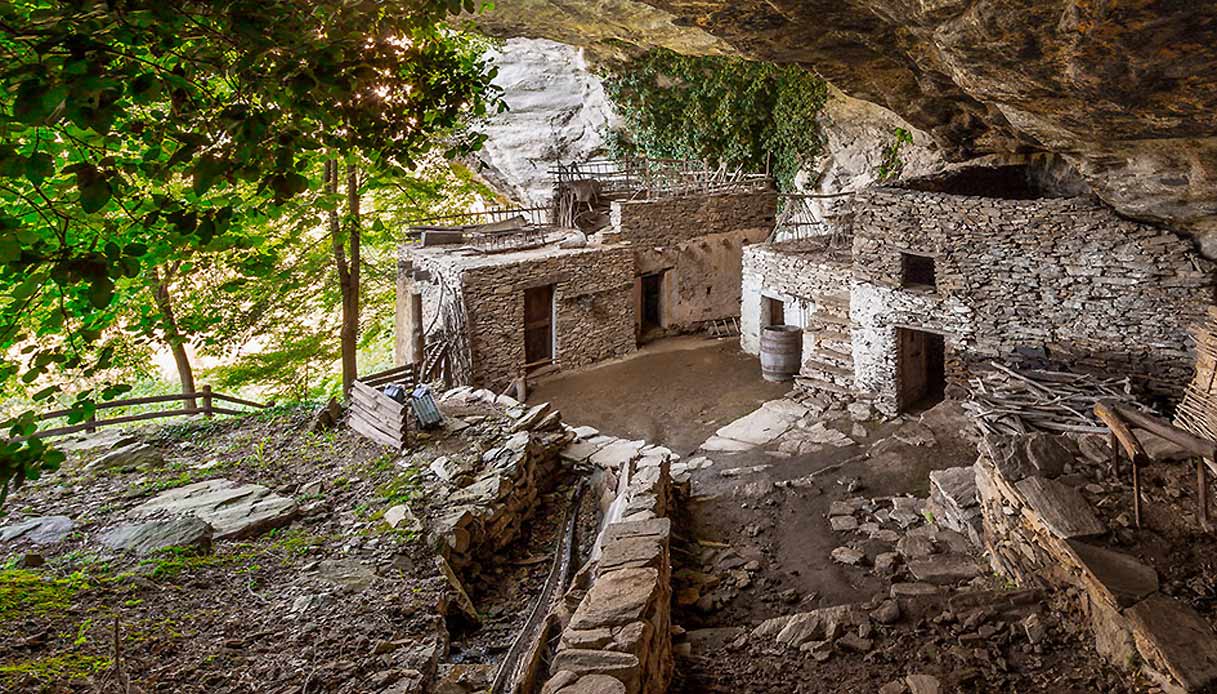 Balma Boves, il borgo fatto di pietra è un piccolo gioiello che nessuno ...