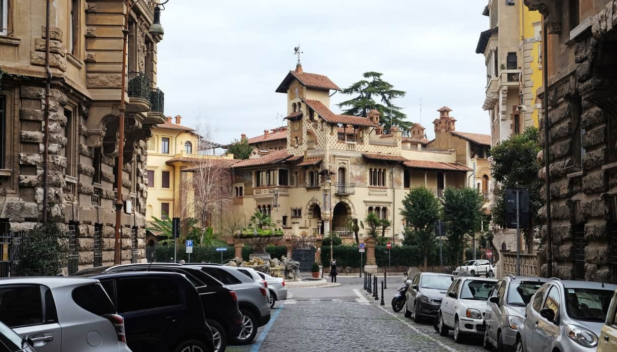 Roma da scoprire: il fascino gotico del quartiere Coppedè