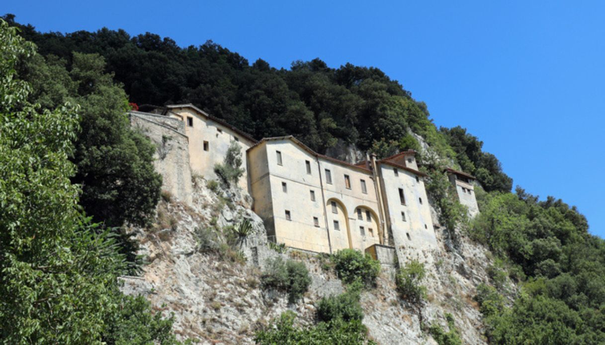 Il Borgo di Greccio e la tradizione dei presepi viventi