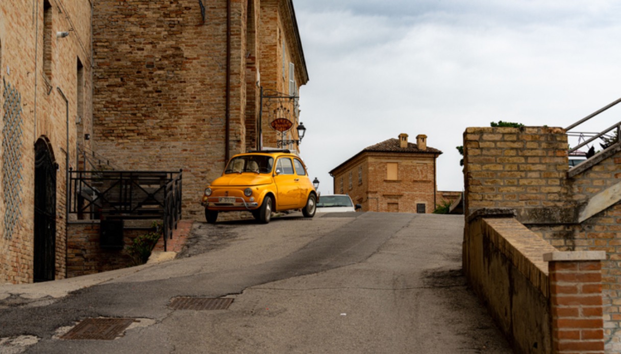 Montefiore dell'Aso, il borgo dei pittori nelle Marche