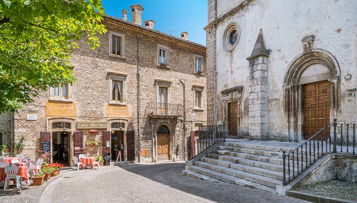 Alla scoperta del borgo di Scanno, tra arte e panorami mozzafiato
