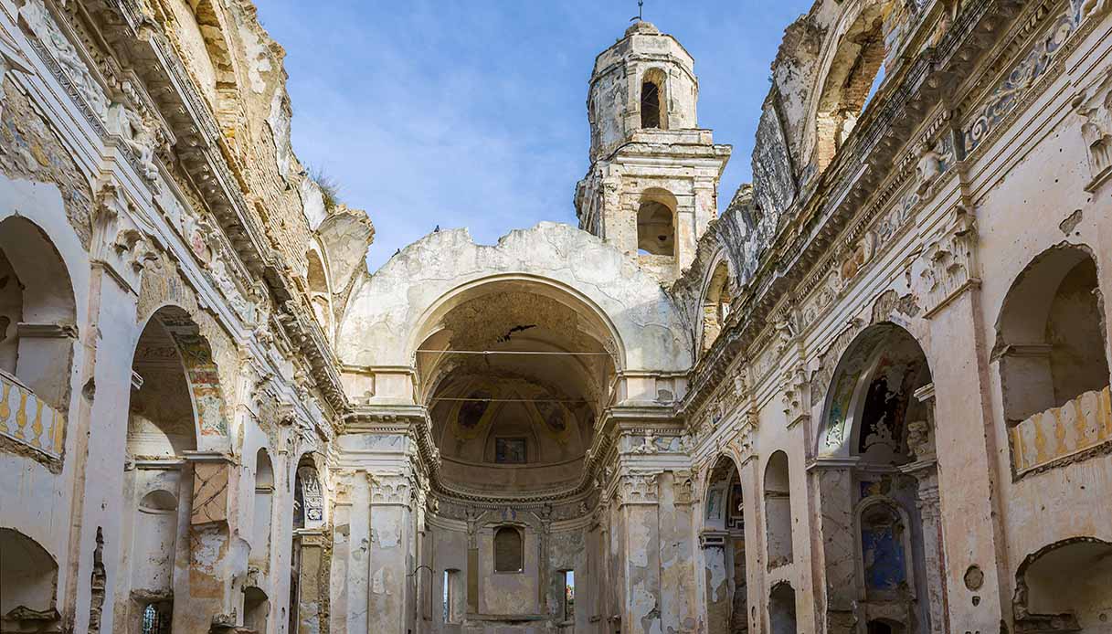 Bussana Vecchia, l’antico borgo abbandonato rinato dalla passione degli ...