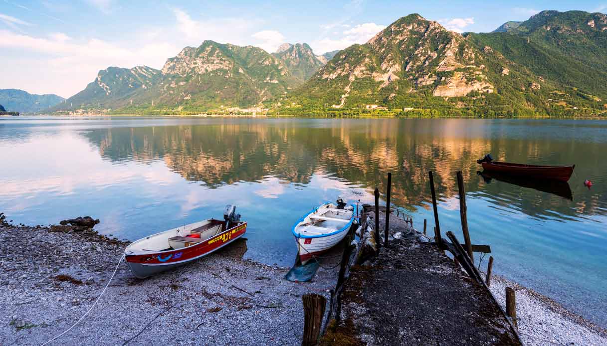 Lago d’Idro, perfetto per trascorrere una vacanza estiva senza folla