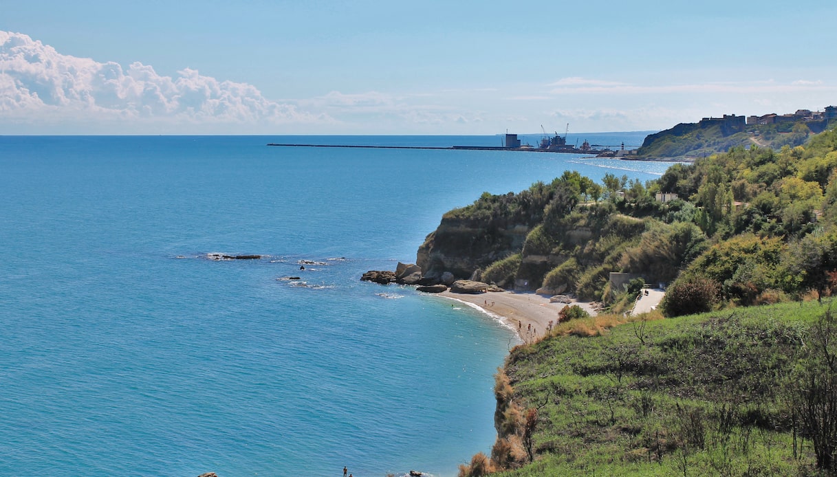Trekking e mare: le calette più belle da raggiungere a piedi