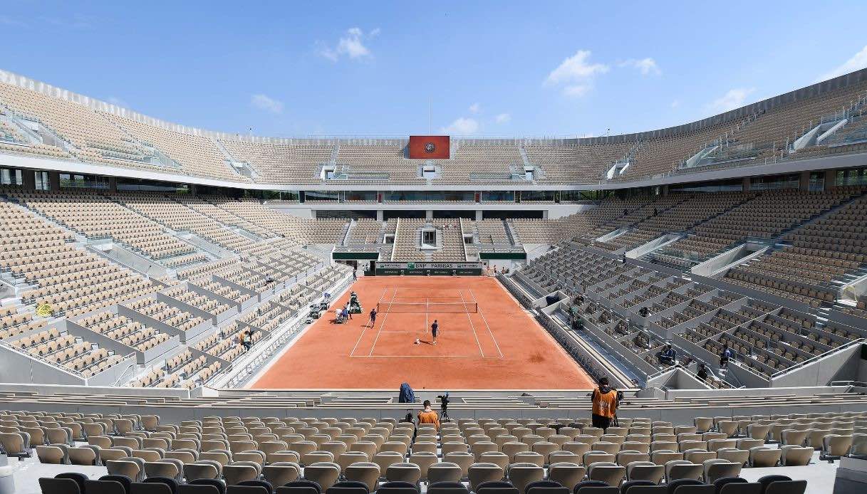 Campi da tennis spettacolari nel mondo: quali sono e come visitarli