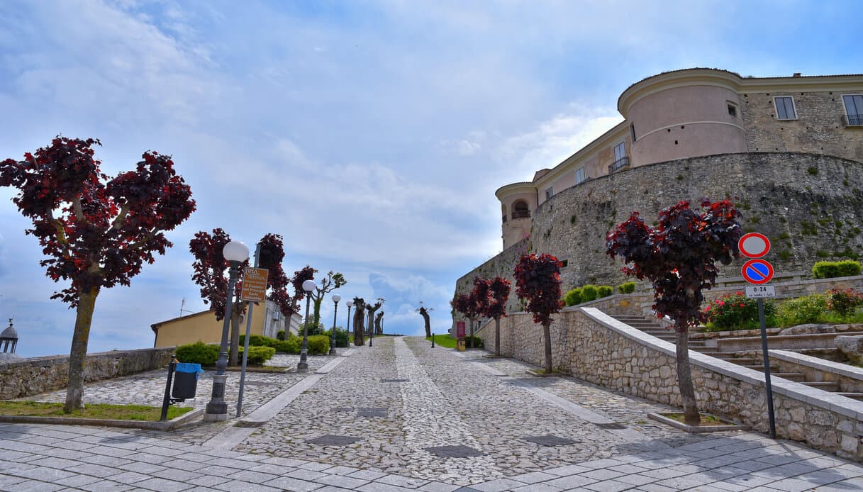 Alla scoperta di Gesualdo, balcone panoramico dell'Irpinia