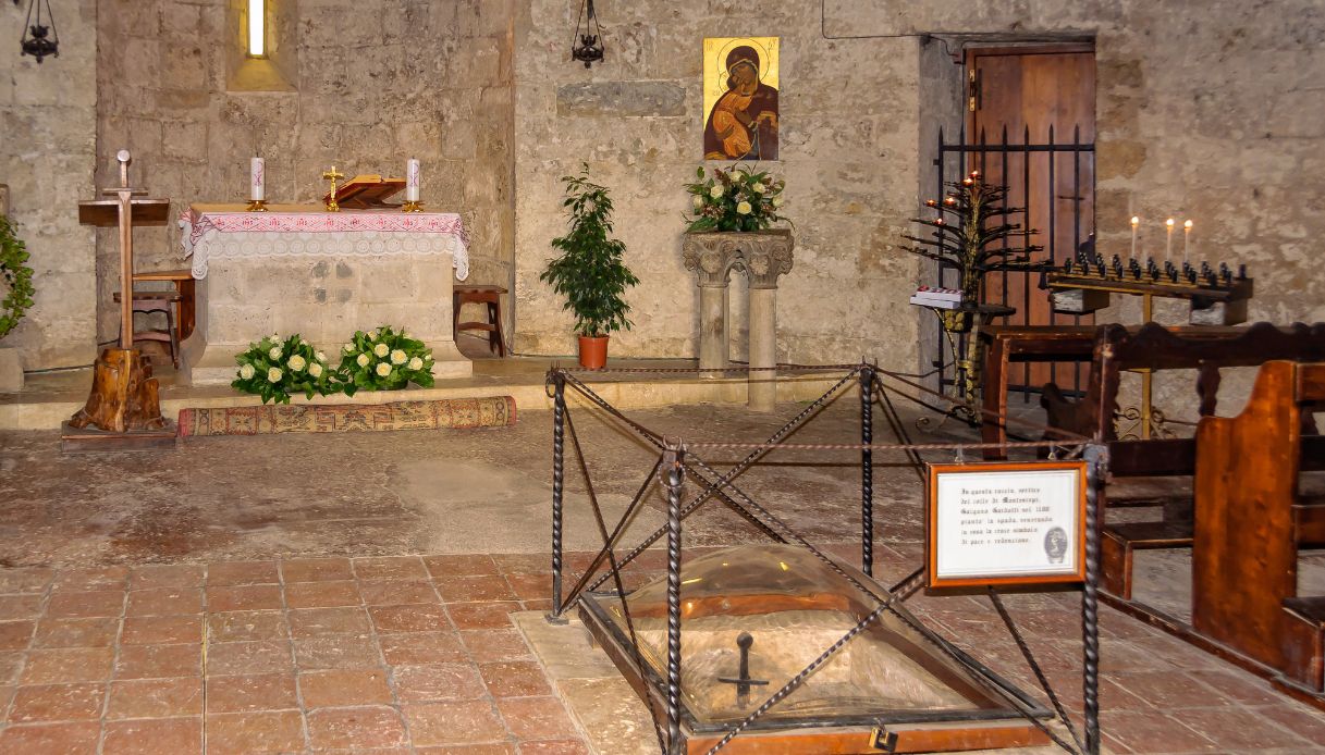 La "spada nella roccia" è in Italia: ecco il luogo della leggenda