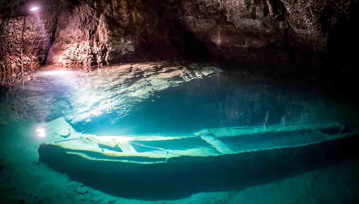 Il Lago sotterraneo di St-Léonard, nel Vallese, il più grande d’Europa