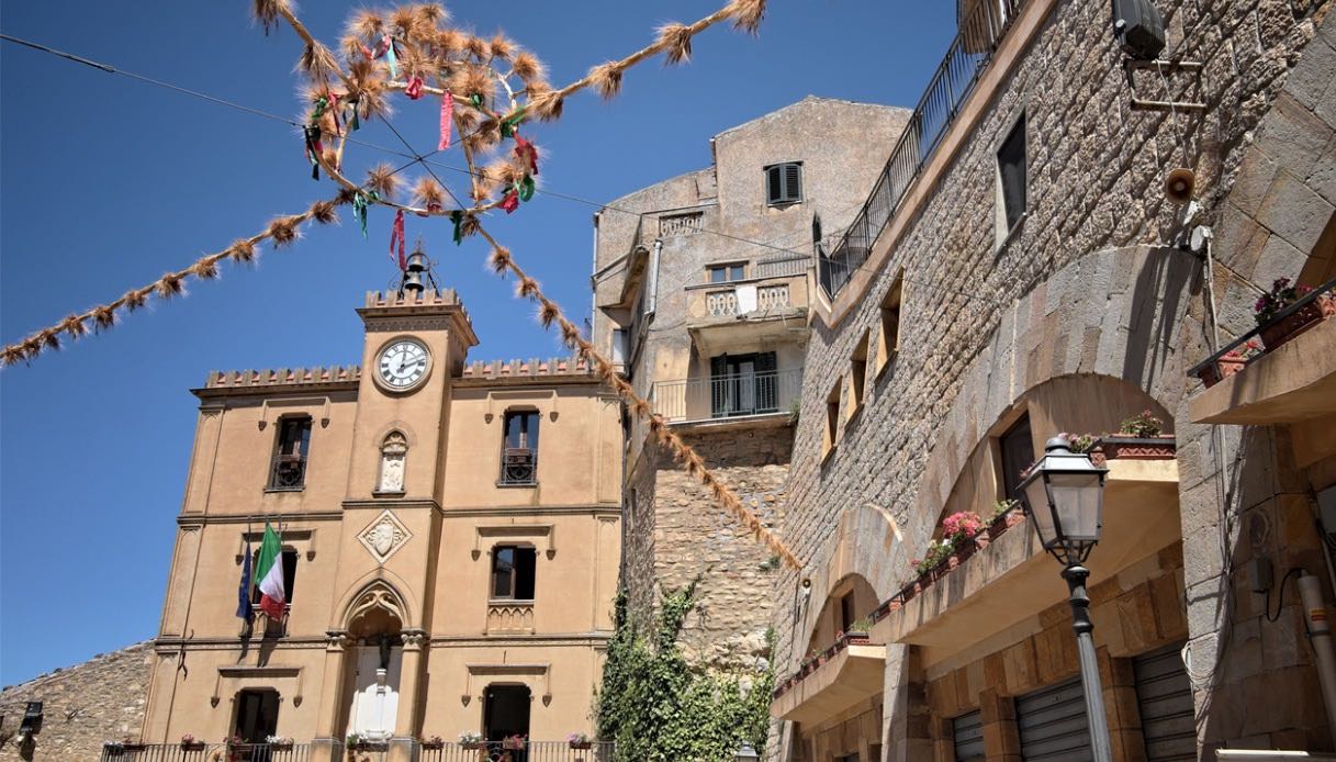 La forma di questo borgo ricorda una tartaruga: è in Italia ed è bellissimo