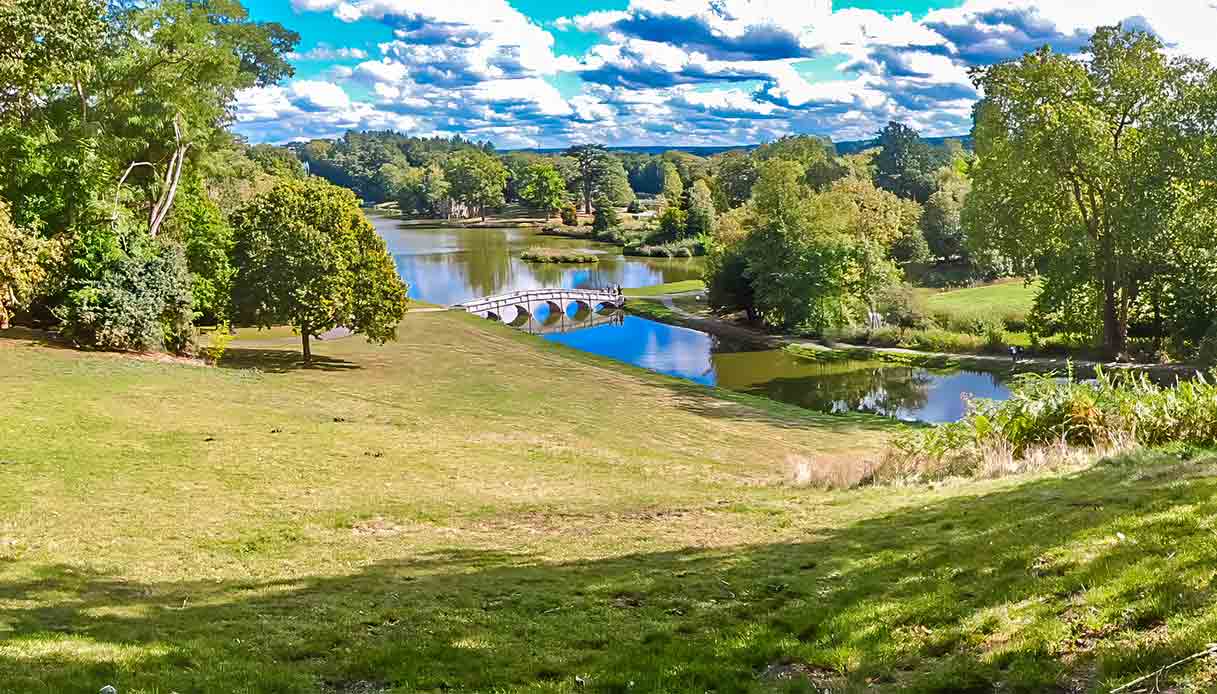 Se sei fan di Bridgerton non puoi perderdere questi tour in Inghilterra