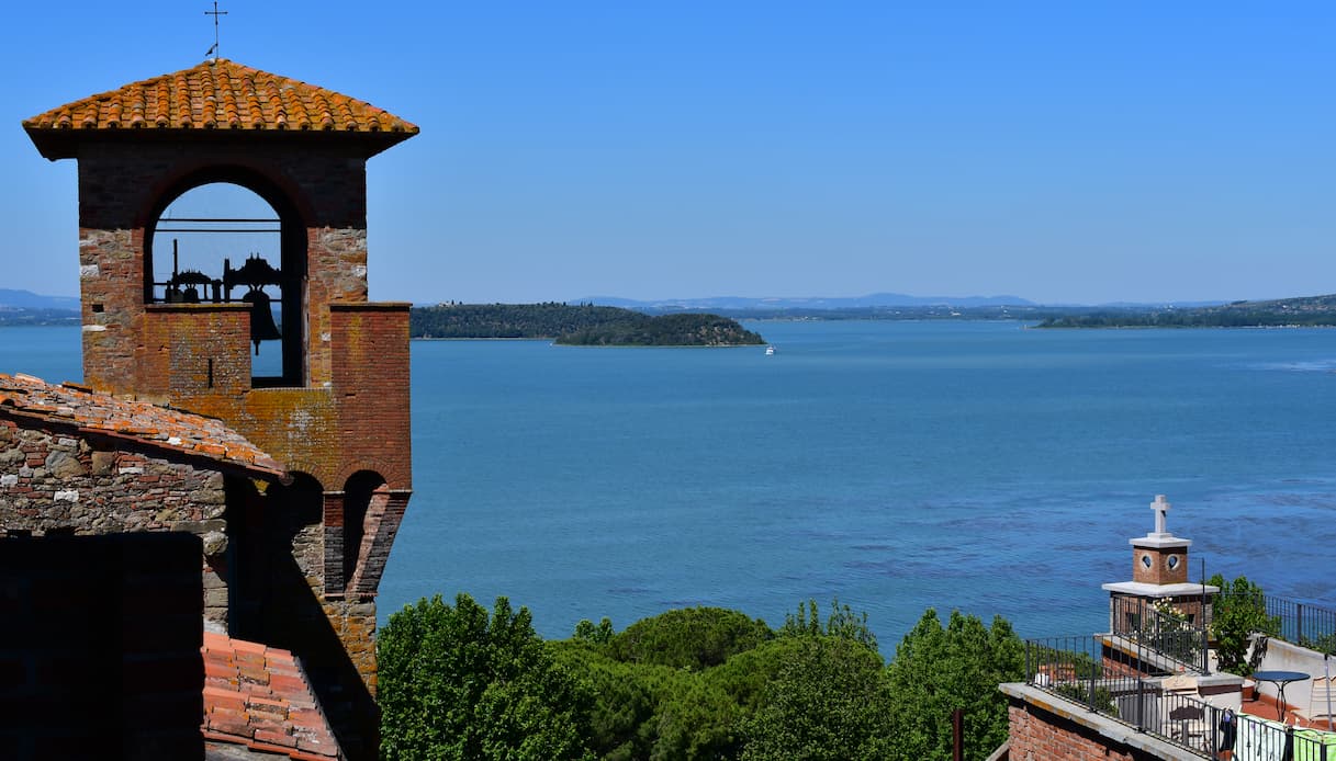 Passignano sul Trasimeno, il borgo millenario nel cuore dell'Umbria