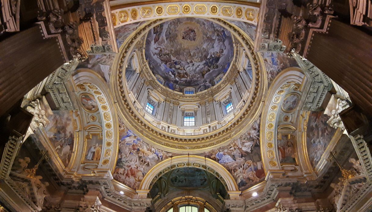 Il miracolo di San Gennaro a Napoli: date, storia e leggende