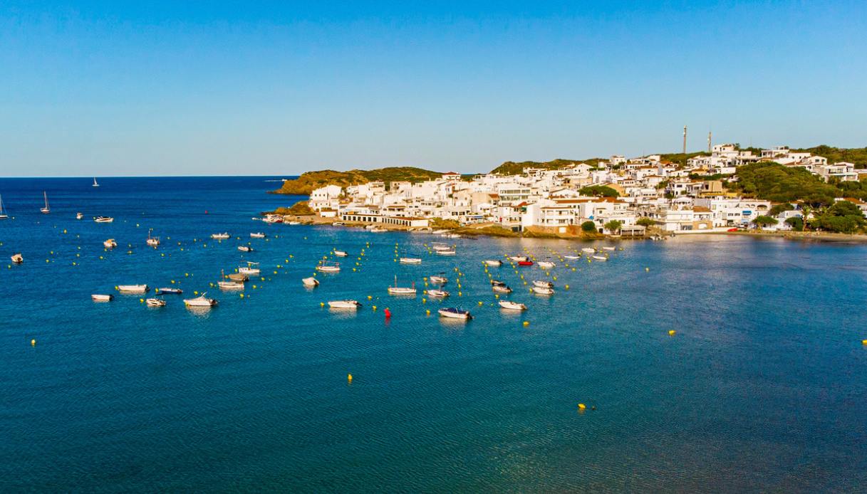 Minorca low cost, dove andare in estate per spendere poco