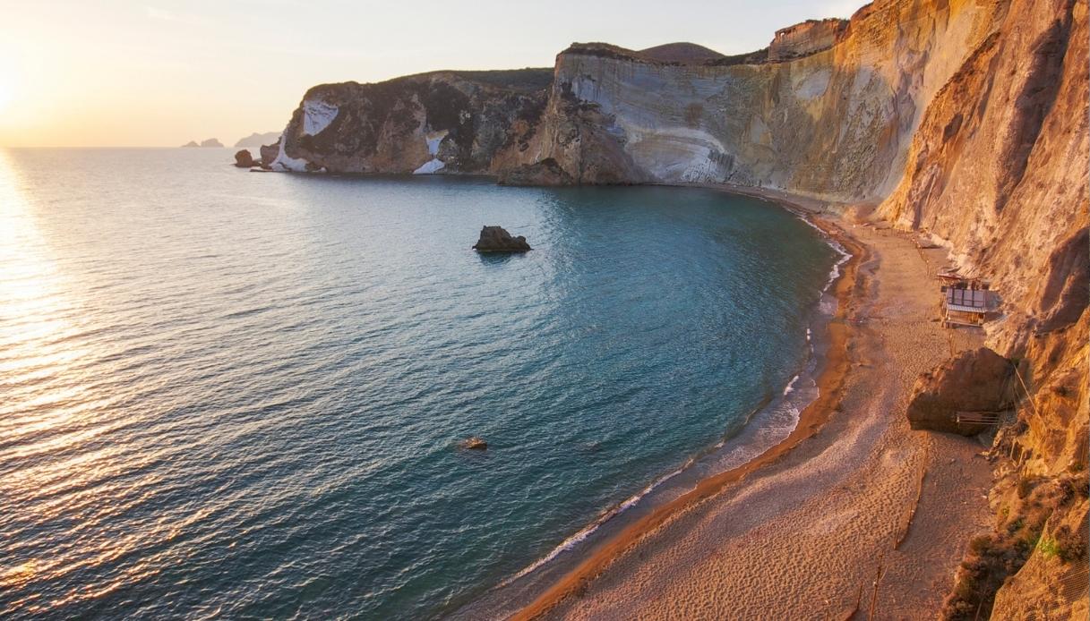 Isola di Ponza, cosa vedere e quali sono le spiagge più belle