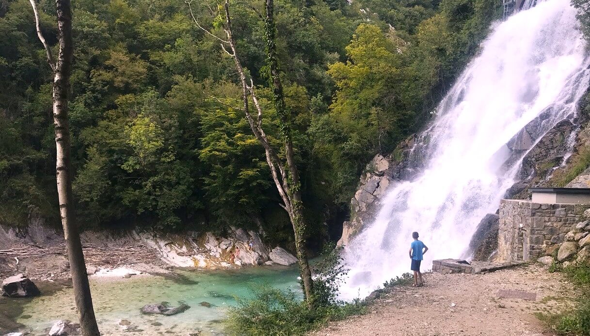 Friuli: come arrivare e dove fare il bagno alle Cascate di Crosis