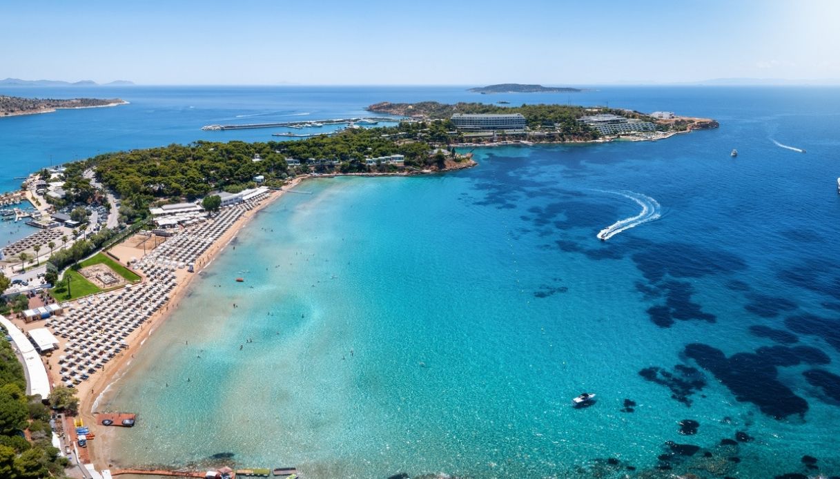 15 spiagge sulla costa di Atene: le più belle da visitare in estate