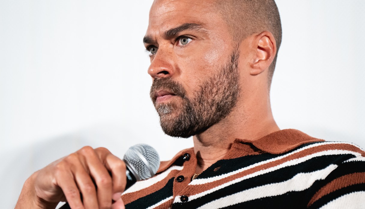 Jesse Williams in Hotel Costiera: l'intervista di SiViaggia