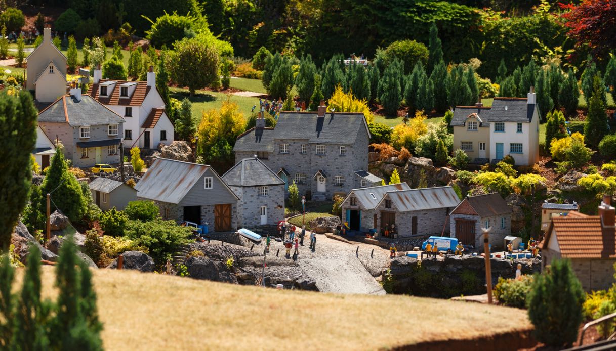 Agatha Christie 50 anni dopo: viaggio tra i luoghi che hanno ispirato i ...